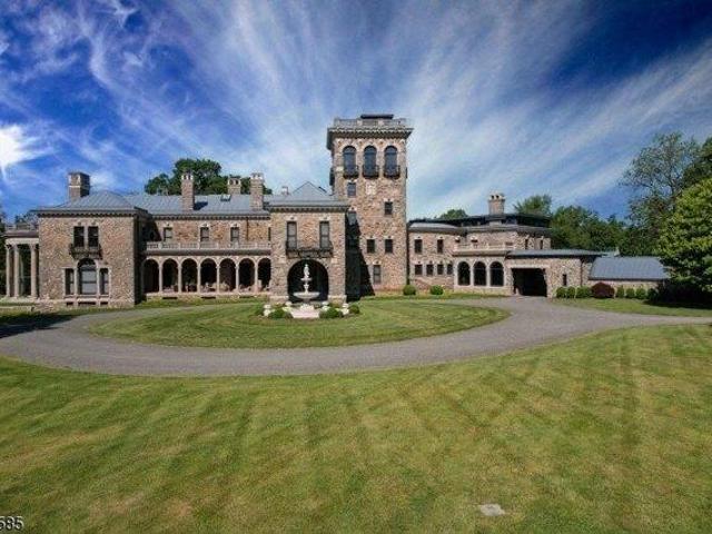 house with 7 bedroom, Bernardsville NJ DLS102564797