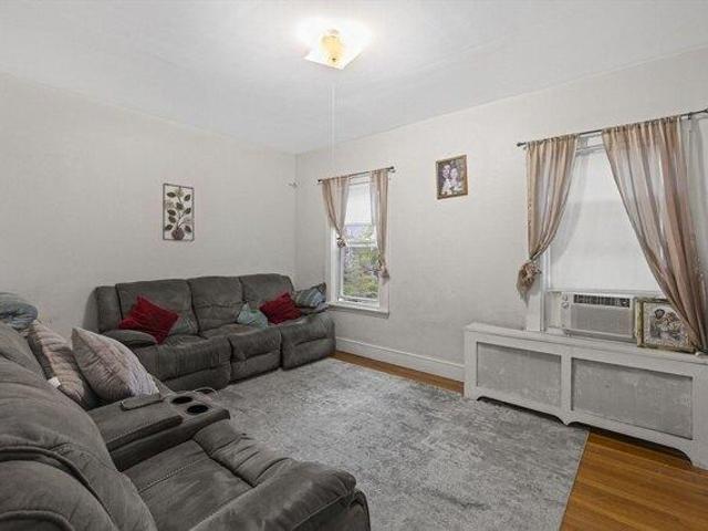 house with 7 bedroom, Boston MA ES103444962