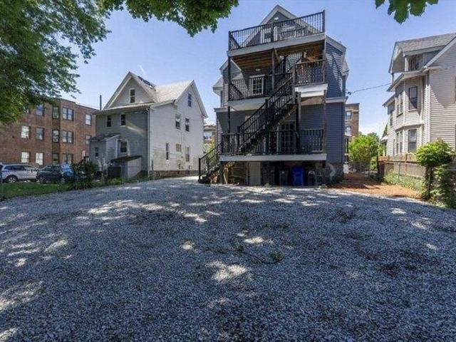 house with 7 bedroom, Boston MA ES104920305