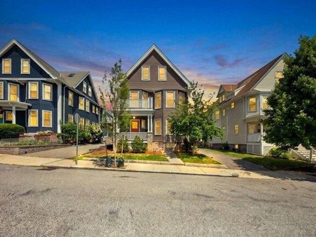 house with 7 bedroom, Boston MA ES105142477