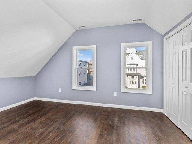 house with 7 bedroom, Boston MA ES105330871