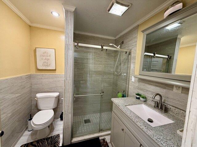 house with 7 bedroom, Brockton MA DLS102775602