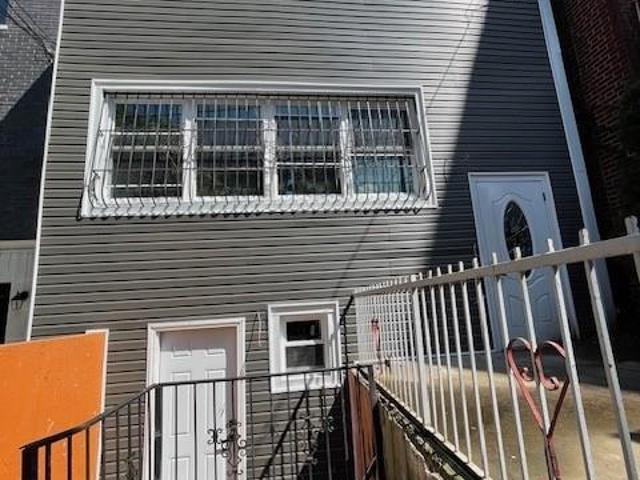 house with 7 bedroom, Bronx NY DS72692131