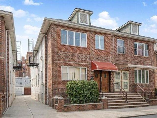 house with 7 bedroom, Brooklyn NY DLS101780956