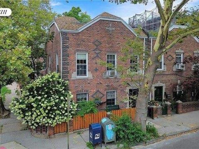 house with 7 bedroom, Brooklyn NY DLS102281538