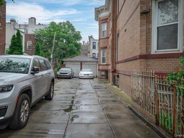 house with 7 bedroom, Brooklyn NY DS103620958