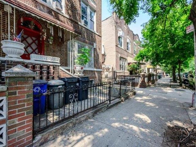 house with 7 bedroom, Brooklyn NY ES104905229