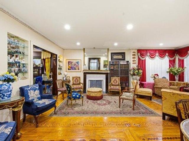 house with 7 bedroom, Brooklyn NY ES104921447