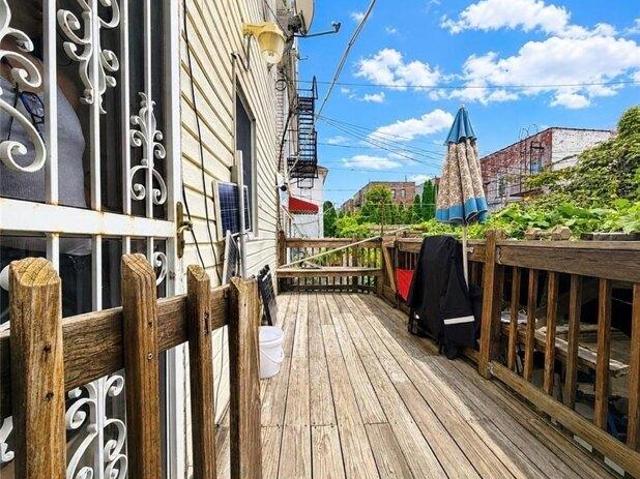 house with 7 bedroom, Brooklyn NY ES105203403
