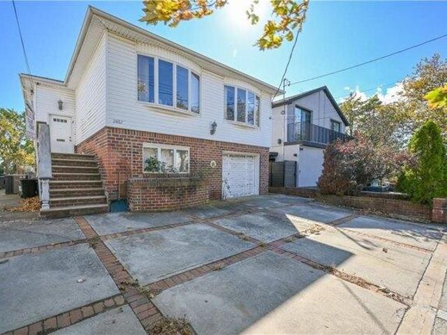 house with 7 bedroom, Brooklyn NY ES105205728