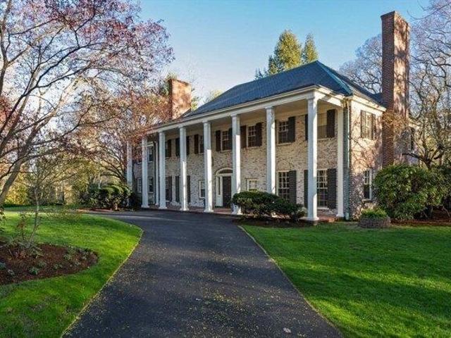 house with 7 bedroom, Brookline MA DLS102592715