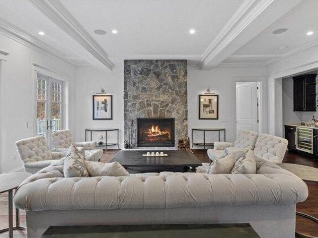 house with 7 bedroom, Brookline MA DS102060795