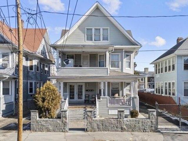 house with 7 bedroom, Bridgeport CT DLS101859079