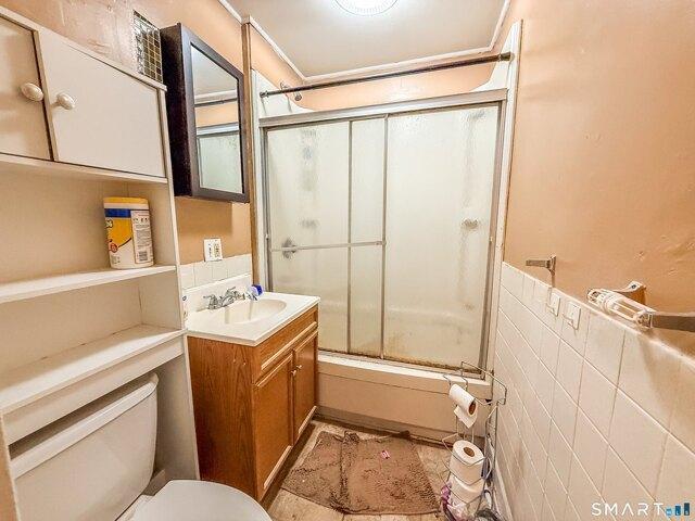 house with 7 bedroom, Bristol CT ES104151854