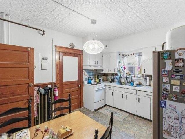 house with 7 bedroom, Burlington VT DLS102213871