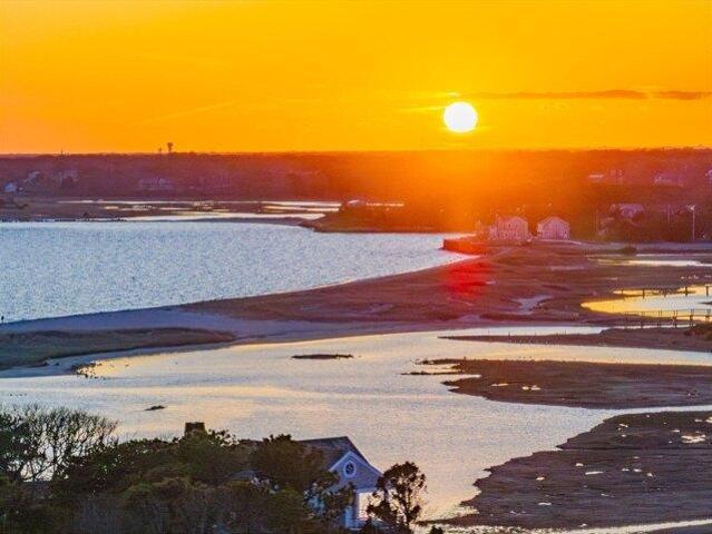 house with 7 bedroom, Chatham MA DS103019171