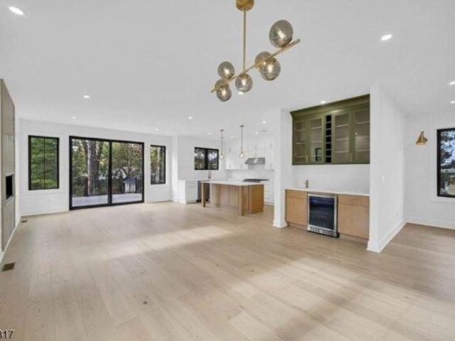 house with 7 bedroom, Chatham NJ ES104849084