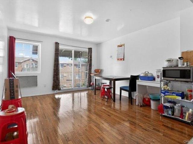 house with 7 bedroom, Corona NY DS103622337