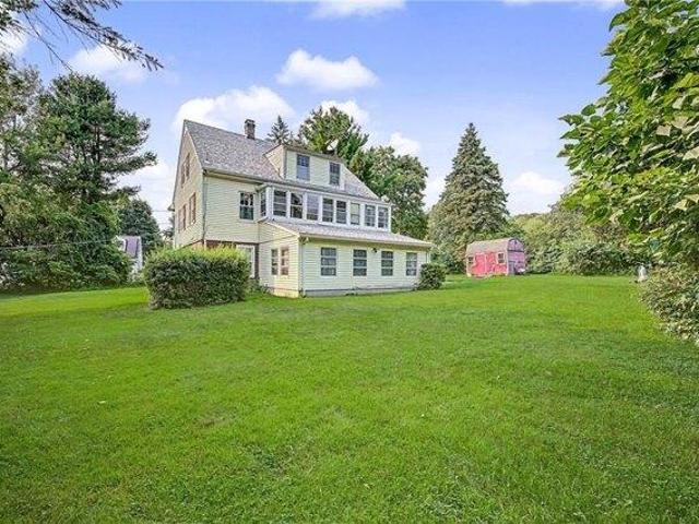 house with 7 bedroom, Cumberland RI ES105160921