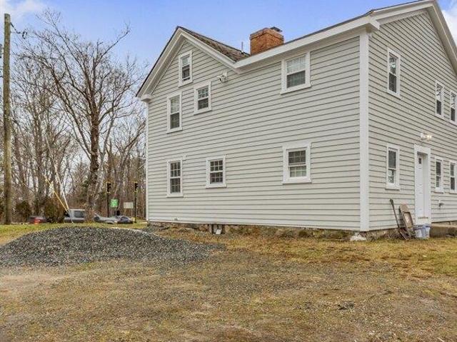 house with 7 bedroom, Dartmouth MA ES102824340