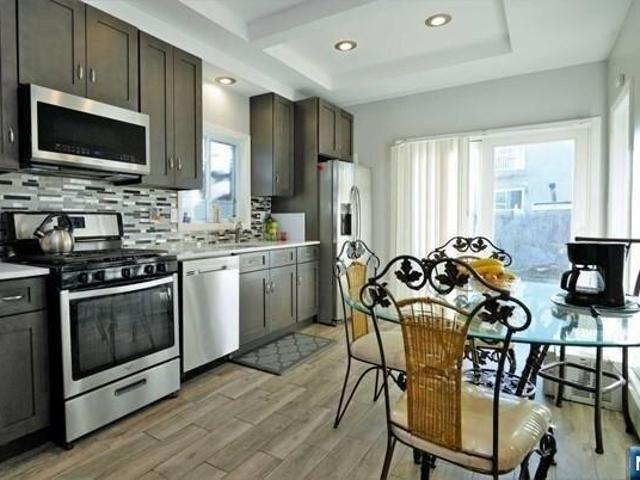house with 7 bedroom, East Newark NJ DLS101707850