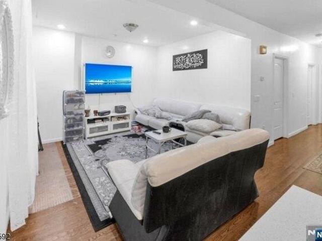 house with 7 bedroom, East Orange NJ DS104299892
