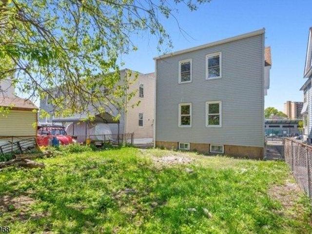 house with 7 bedroom, East Orange NJ ES103621187