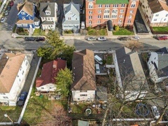 house with 7 bedroom, East Orange NJ ES104788507