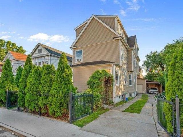 house with 7 bedroom, East Elmhurst NY DLS101801540