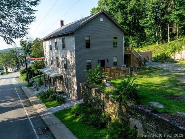 house with 7 bedroom, East Haddam CT DLS103099272