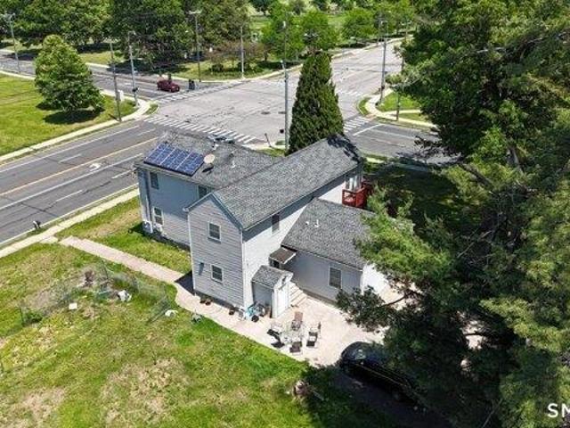 house with 7 bedroom, East Hartford CT DLS103072708