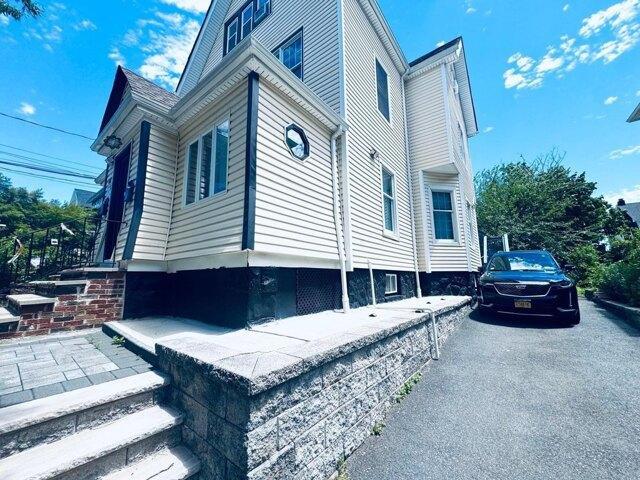 house with 7 bedroom, East Rutherford NJ ES104807923