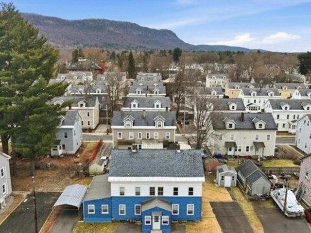 house with 7 bedroom, Easthampton MA DS103808685