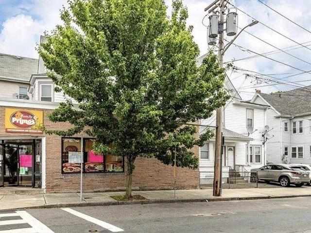 house with 7 bedroom, Everett MA ES103888386