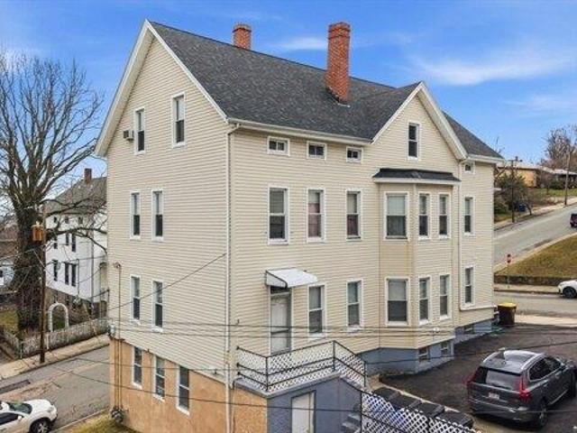 house with 7 bedroom, Fall River MA DS102724320
