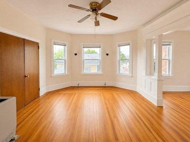 house with 7 bedroom, Fall River MA DS103247412