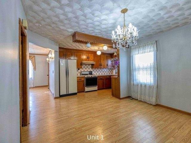 house with 7 bedroom, Fall River MA DS103663657