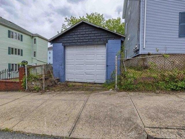 house with 7 bedroom, Fall River MA DS103889672