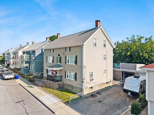 house with 7 bedroom, Fall River MA ES105116324