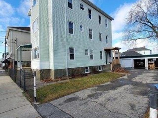 house with 7 bedroom, Fall River MA ES103036776