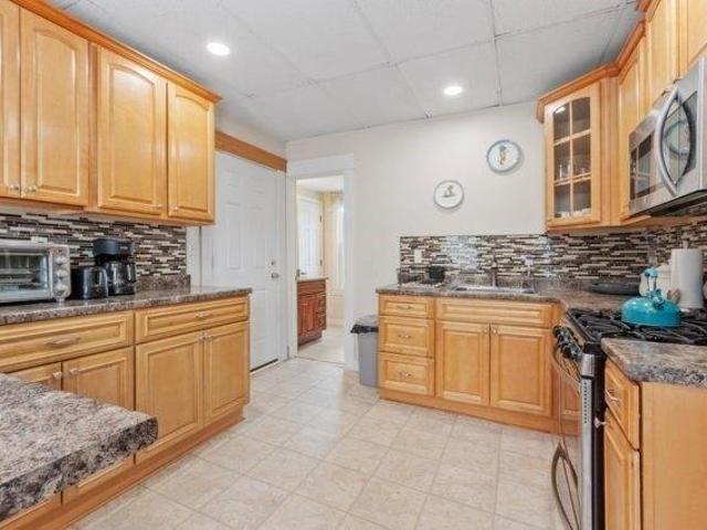 house with 7 bedroom, Fitchburg MA ES104719661