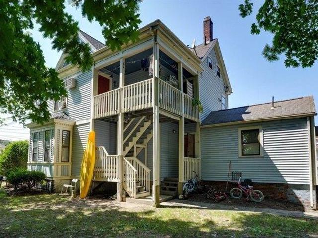 house with 7 bedroom, Framingham MA ES104791333