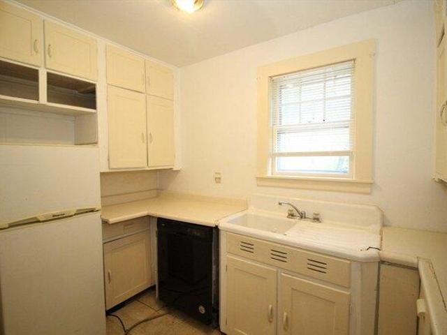 house with 7 bedroom, Gardner MA DLS102860894