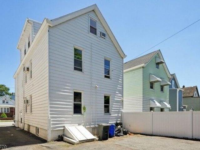 house with 7 bedroom, Garfield NJ ES105175125