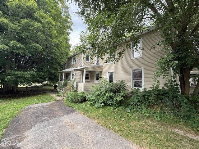 house with 7 bedroom, Glens Falls NY ES104907385