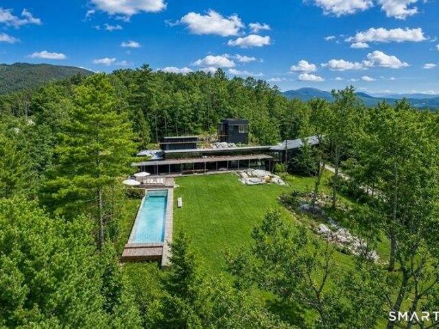 house with 7 bedroom, Great Barrington MA DLS103100702