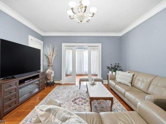 house with 7 bedroom, Haledon NJ ES104719742
