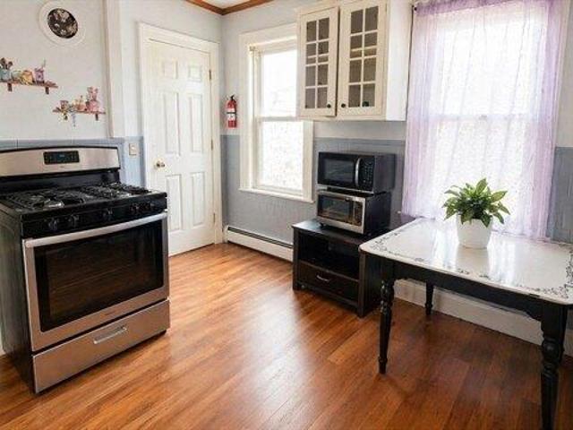 house with 7 bedroom, Haverhill MA DS102410145