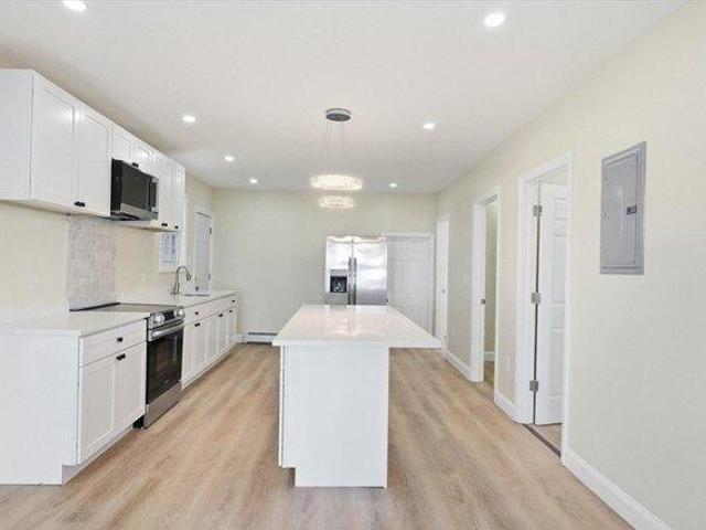 house with 7 bedroom, Haverhill MA ES105172947
