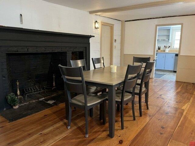 house with 7 bedroom, Haverhill MA ES105367838